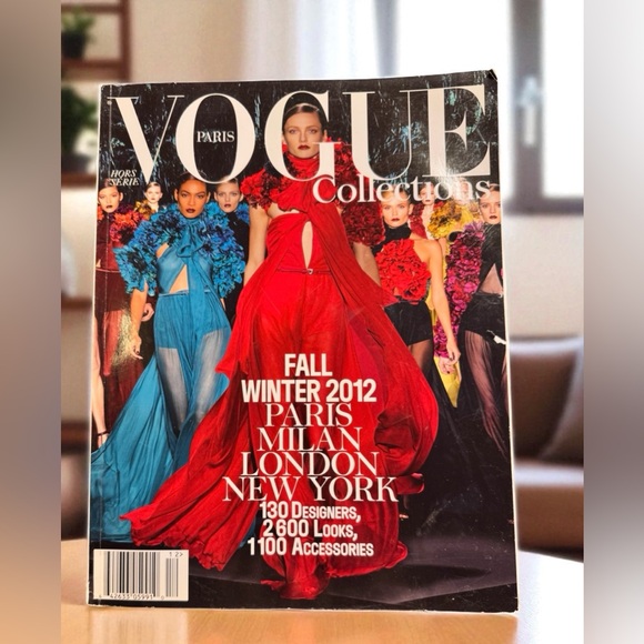 Vogue | Accents | Magazine Vogue Paris Collections 2 Autumn Winter 212 ...